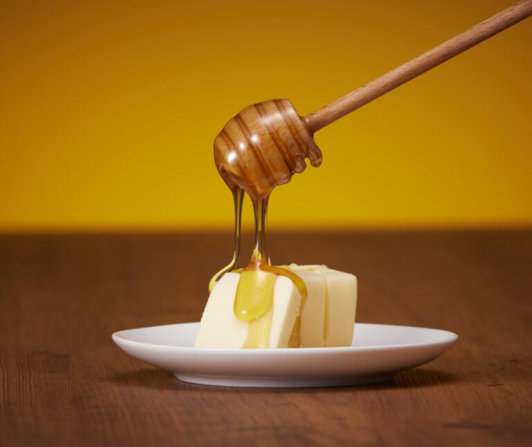 iSDGの健康志向のお菓子シリーズより、もっちり食感の『完熟イモ』とサクサク食感の『さつまいもスティック はちみつバター味』が 8月28日に新発売 | ISDG 医食同源ドットコム